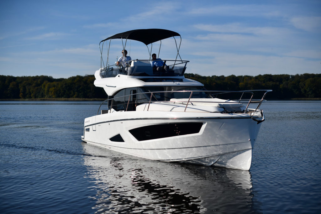 Parker Monaco Flybridge - CSB Marine